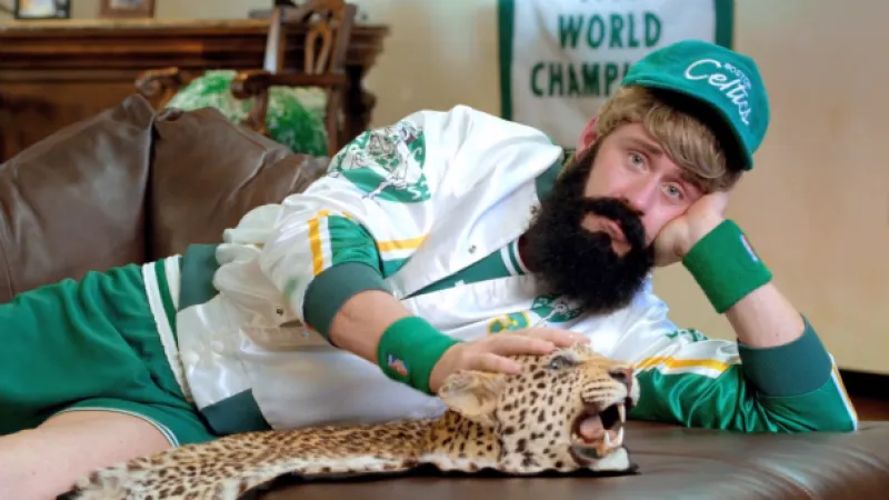 Weirdo Giants Pitcher Brian Wilson Sings The Praises of Larry Bird In ...